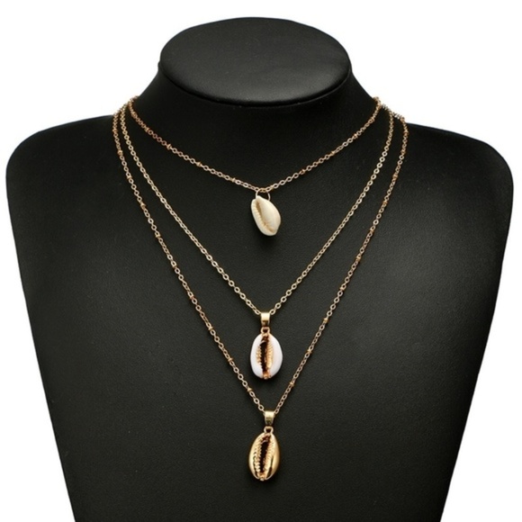 Jewelry | Three Tier Cowrie Shell Pendant Necklace In Gold | Poshmark